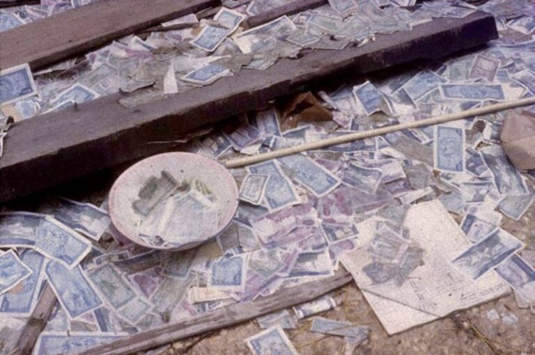 【170万人の虐殺】ポルポト政権が3年8カ月の間に行ったこと | JECSAカンボジア