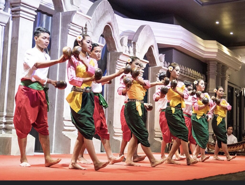 【シェムリアップ州の観劇付きレストラン】AMAZON ANGKOR RESTAURANT | JECSAカンボジア