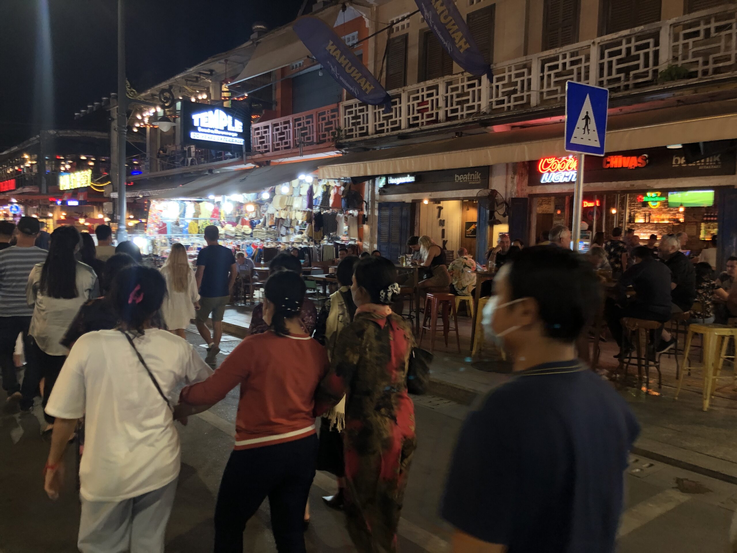 【観光客が帰ってきた】2023年シェムリアップのパブストリート | JECSAカンボジア